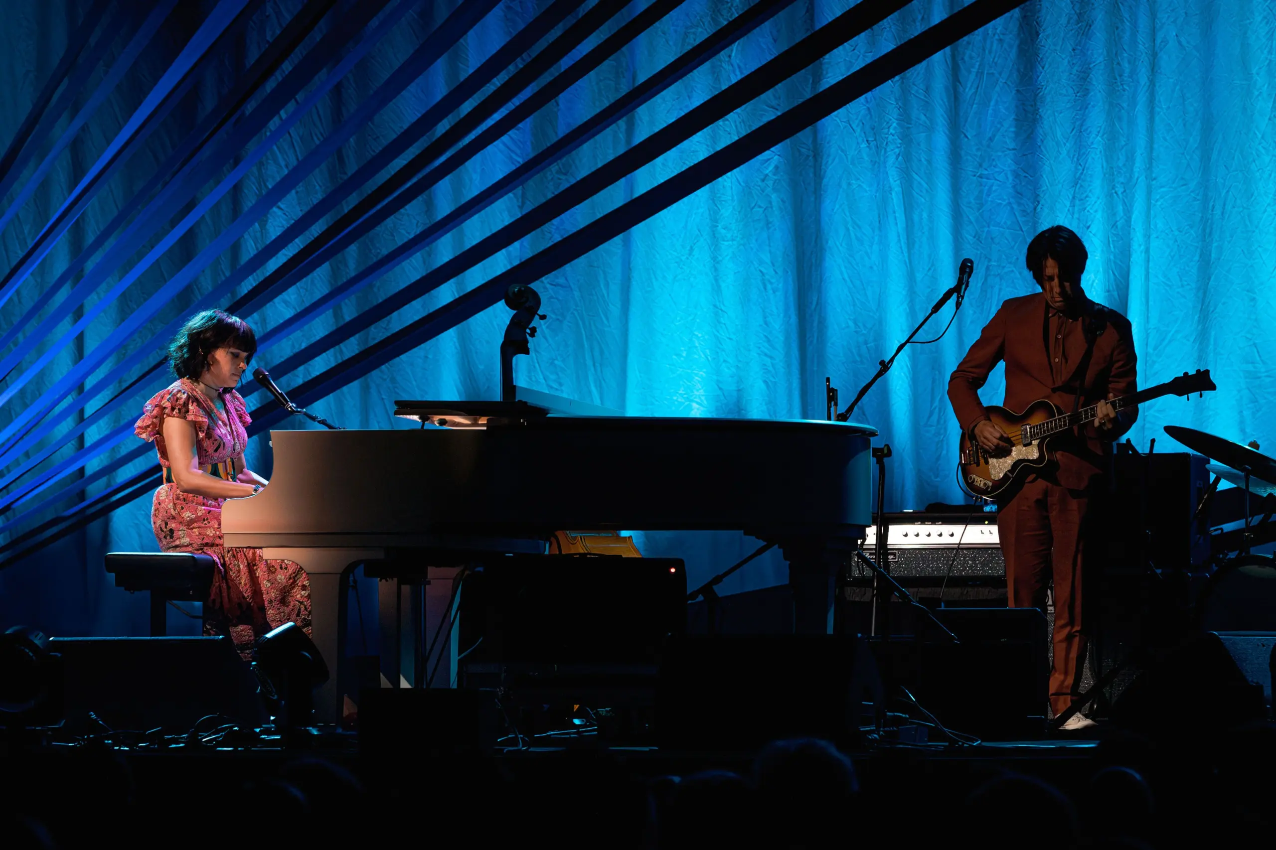 Norah Jones faz show impecável no Rio de Janeiro e agrada plateia | TMDQA!