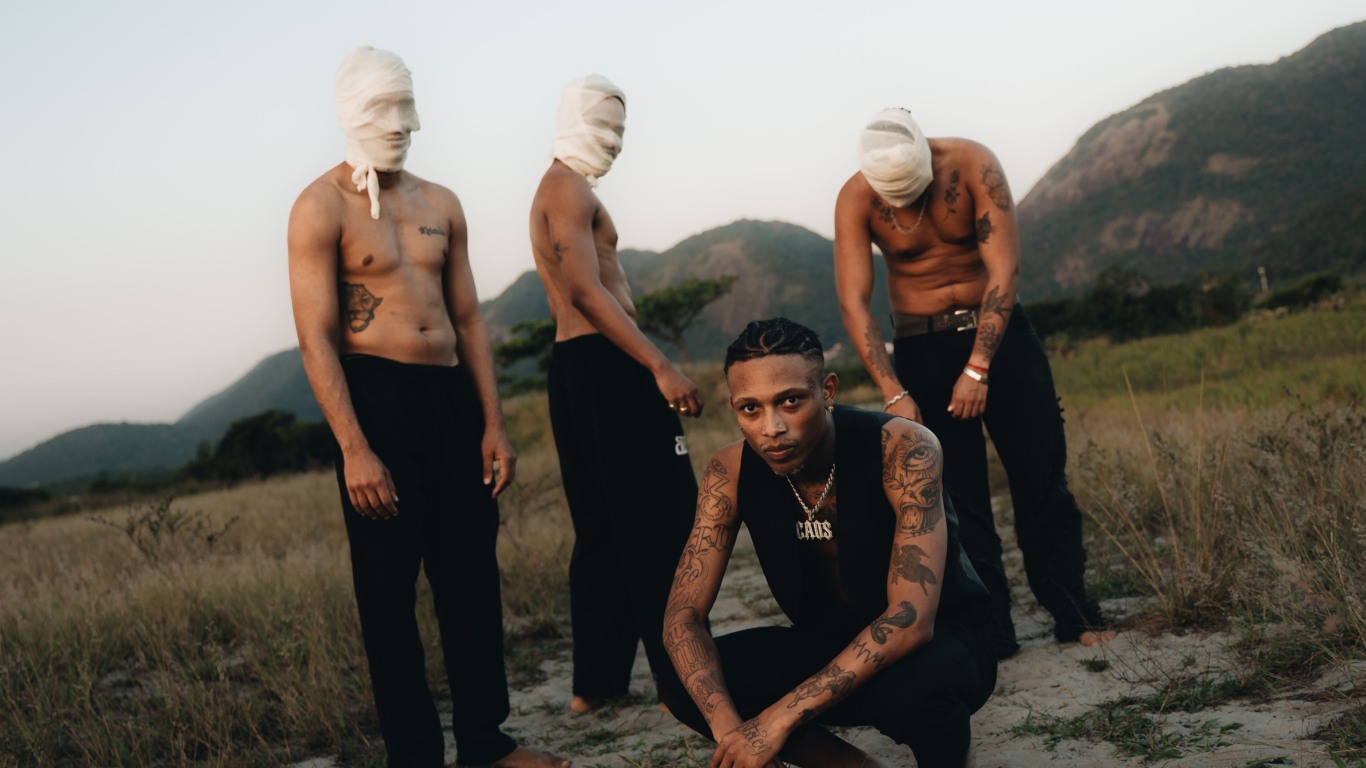 Alee encerra trilogia com “CAOS DLX” e reúne nomes de peso do rap ...